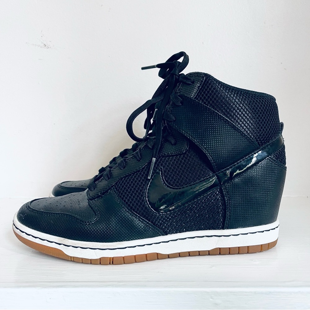 Nike Women's Sky Hi Dunk Essential Wedge Sneaker Boot… - Gem